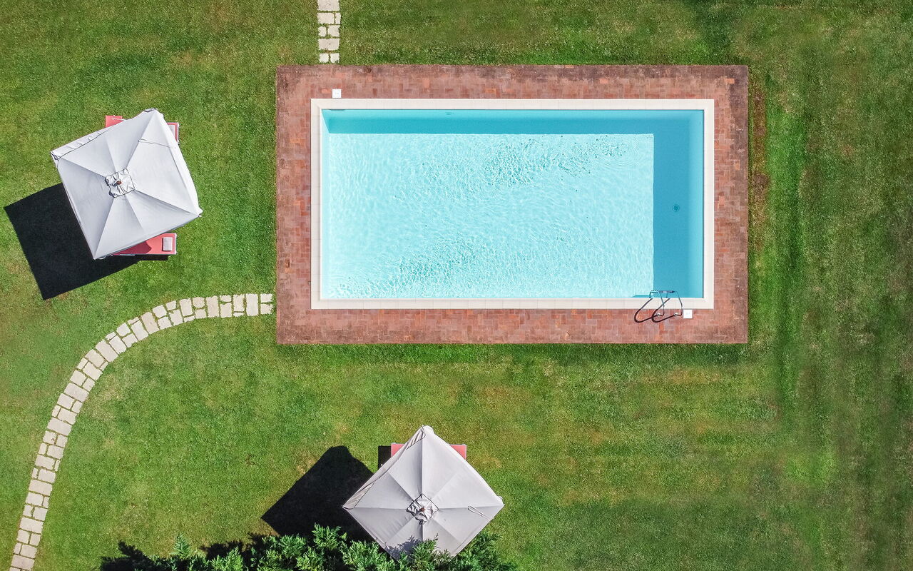 Le Vigne sleeps 6| Villas In Tuscany With Pool | Salogi Villas Italy